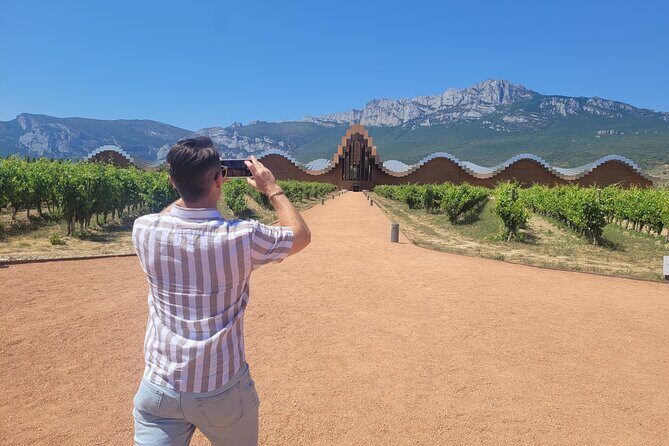 Visit Marques de Riscal & Boutique Winery from Bilbao - The Detailed Experience