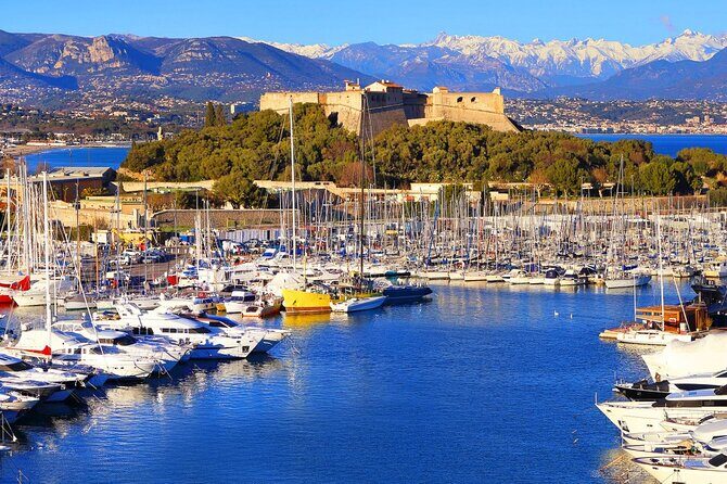 Visit of Antibes Juan-Les-Pins by convertible bus - The Experience: What to Expect from the Tour
