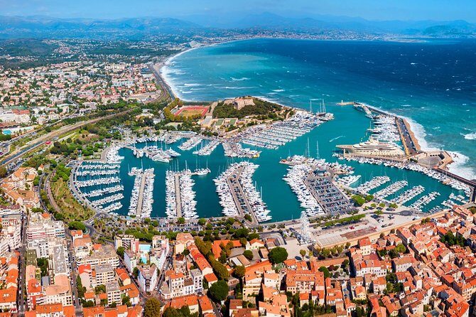 Visit of Antibes Juan-Les-Pins by convertible bus - Authentic Insights from Reviewers