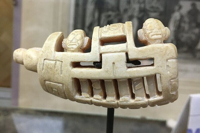 Visit of the Tahiti and her Islands Museum with a local guide. - Key Points