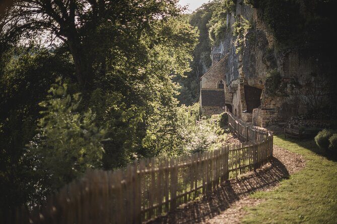 Visit of the Troglodytic Village of Madeleine - Introduction