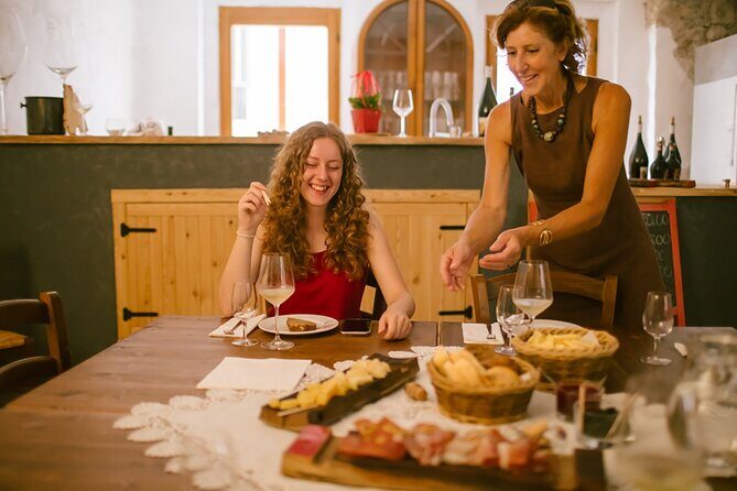 Visit of the vineyard on Mount Mezzocorona and tasting of 3 wines - FAQs