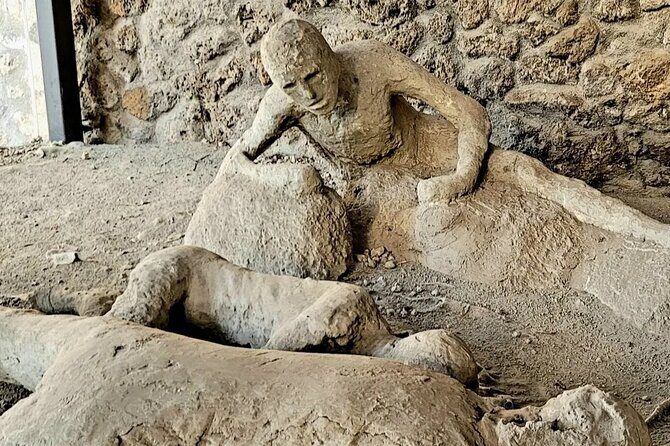 Visit Pompeii skip the line ticket with bus roundtrip - Who Will Love This Tour?