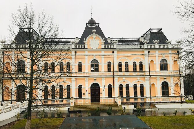 Visit the Largest Winery in the World and Manuc Bei Mansion - The Sum Up