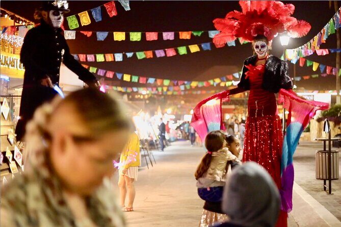 Viva la Plaza! The Story Tellers Private Tour - Key Points