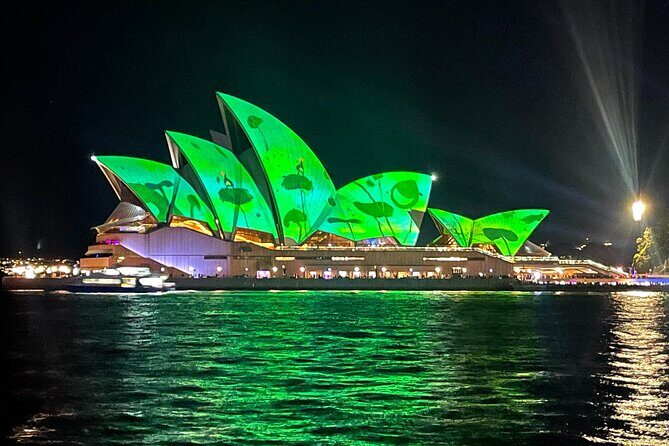 Vivid 90-Minute Sydney Harbour Intimate Catamaran Cruise with Canapes - Itinerary Breakdown: What You’ll See