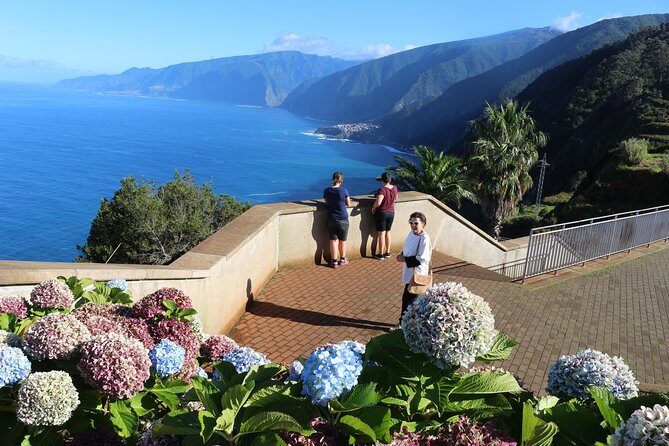 Volcanic Pools and Northwest 4WD Full Day Tour - FAQ