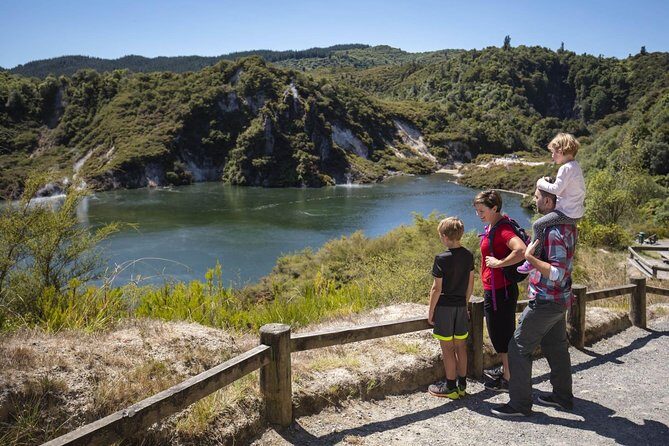 Volcanic Valley Self Guided Walking and Hiking at Waimangu - Key Points