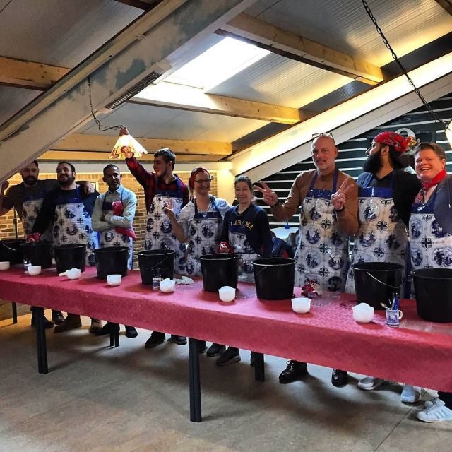 Volendam: 2.5-Hour Cheesemaking Workshop & Clog Making Tour - Who Will Enjoy This Tour?