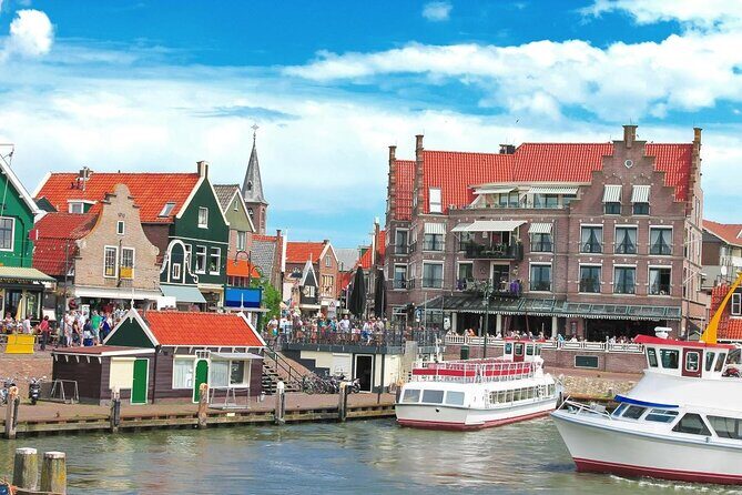 Volendam: E-bike rental with suggested countryside- and fisherman village route - A Complete Look at the Volendam E-Bike Rental and Village Route Tour