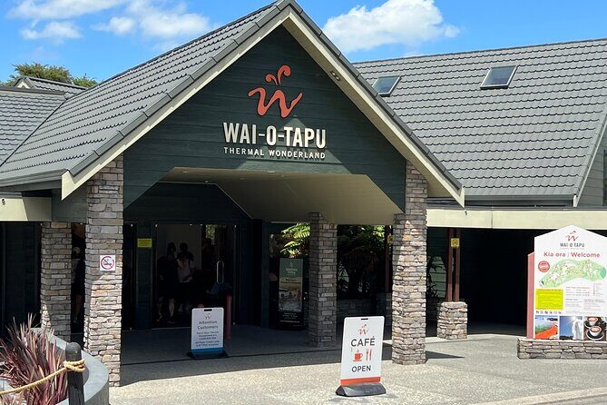 Wai-O-Tapu and Te Puia Day Trip Transport from Auckland - Key Points