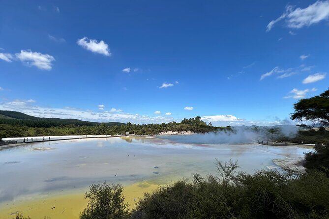 Wai-O-Tapu and Te Puia Day Trip Transport from Auckland - FAQs