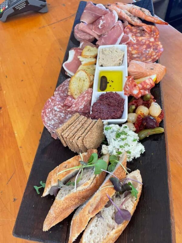 Waiheke: Scenic Taste and Graze Tour with Wine, Whisky, Beer - A Deep Dive Into the Waiheke Taste and Graze Experience