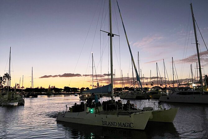 Waikiki Beach Catamaran Friday Night Fireworks Tour - The Sum Up