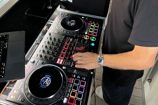 Waikiki Friday Fireworks Party Cruise with Live DJ & Full Bar - Discover the Waikiki Friday Fireworks Party Cruise — A Night to Remember