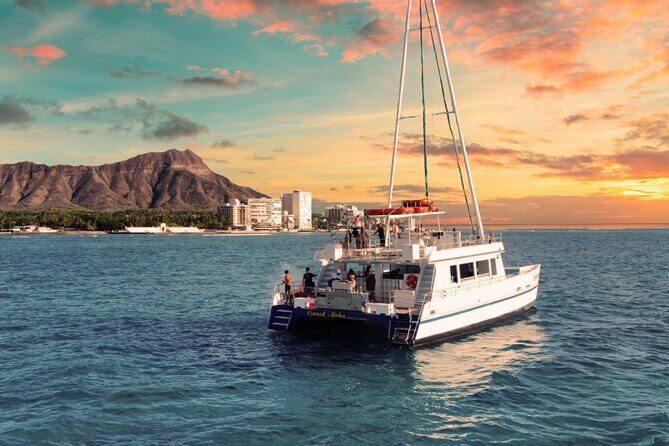 Waikiki Sunset Cruise from Oahu - Waikiki Sunset Cruise from Oahu: An Authentic Hawaiian Water Experience