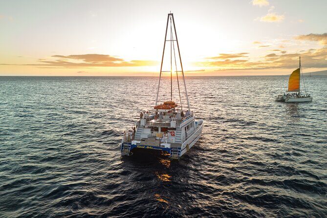 Waikiki Sunset Cruise from Oahu - The Experience for Different Travelers