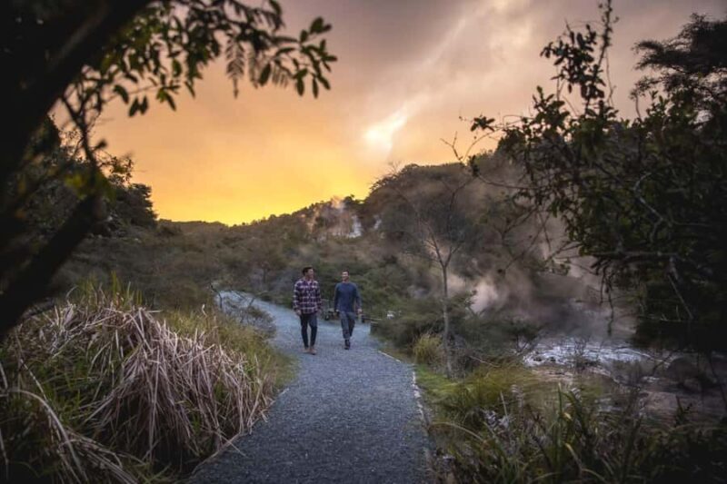 WAIMANGU VOLCANIC VALLEY Rotorua Group Tour Ex Auckland - Key Points