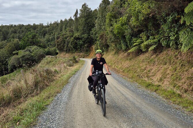 Waitomo E-bike ride including enchanting bush walk - Key Points