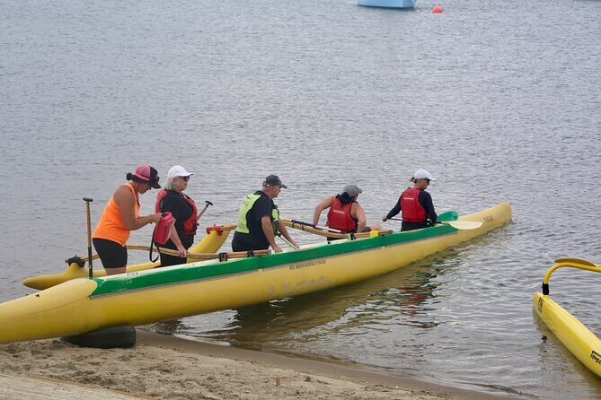 Waka Ama Lesson in Mount Maunganui - An In-Depth Look at the Waka Ama Experience