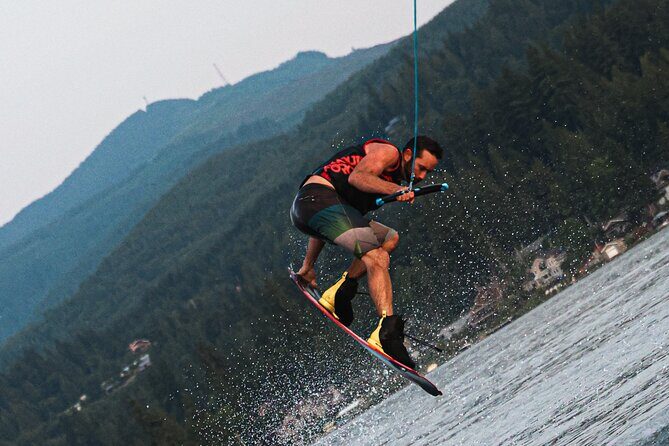 Wake Surf and Wakeboarding on Lake Whatcom - Authentic Insights from Reviewers