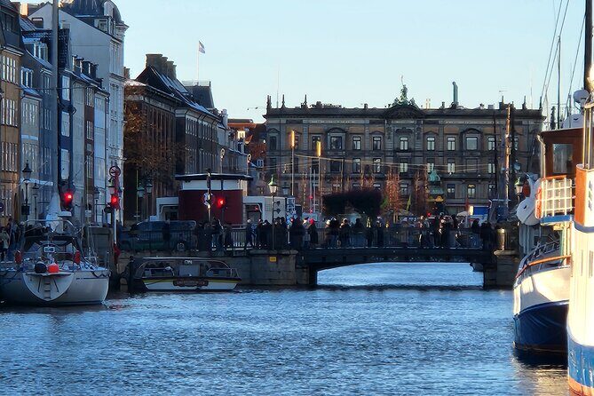 Walk & Canal Tour: Copenhagen Highlights + Changing of the Guards - FAQ