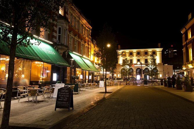 Walk the Secrets of the Titanic - Guide and Group Experience