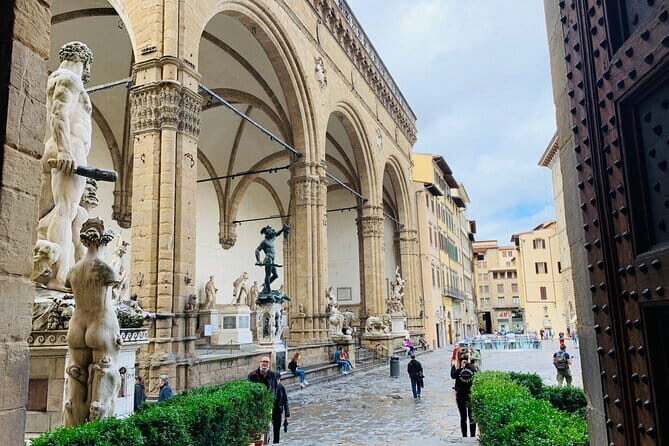 Walking Guided Tour of Florence landmarks - Key Points