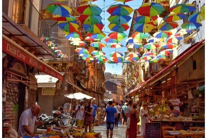 "Walking Through Catania : Streets, Insights & Delicious Bites" - Key Points