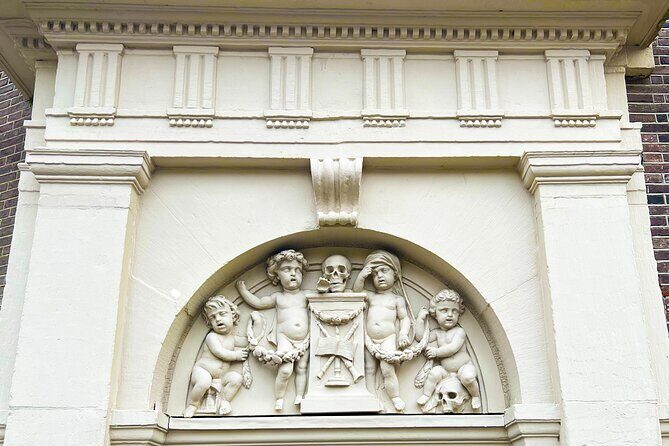 Walking Tour about Golden Age Architecture, private local guide - Key Points