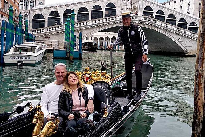 Walking Tour and Enchanting Gondola Journey in Venice - Who Should Consider This Tour?