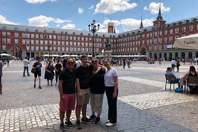 Walking tour around the center of Madrid - Exploring Madrid’s Heart: What to Expect