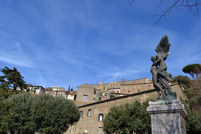 Walking Tour in Cortona - FAQ