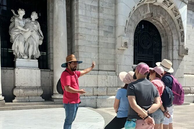 Walking tour in historic center CDMX + VR Experience. - The Virtual Reality Experience – A Window into Ancient Mexico