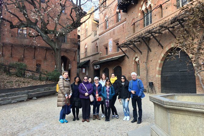 Walking Tour in small groups in English - A Closer Look at the Itinerary