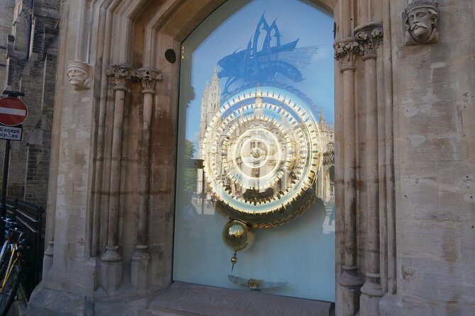 Walking Tour of Cambridge - The Guides: Knowledge, Charisma, and Personalization