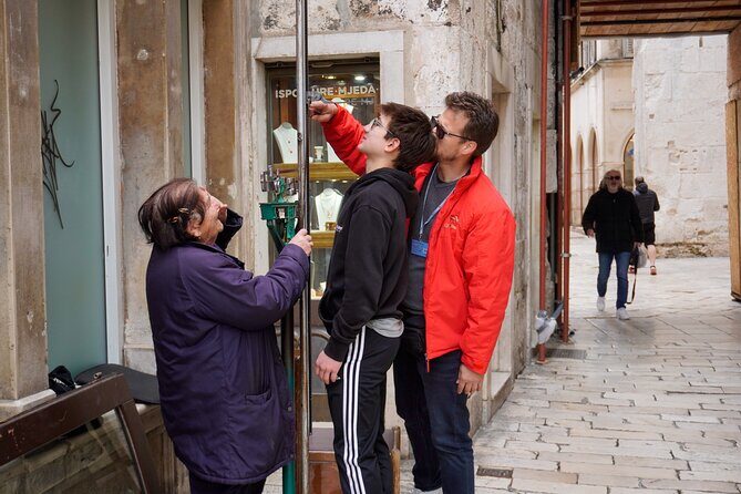 Walking tour of Diocletian's Palace in Split - Practical Details That Matter