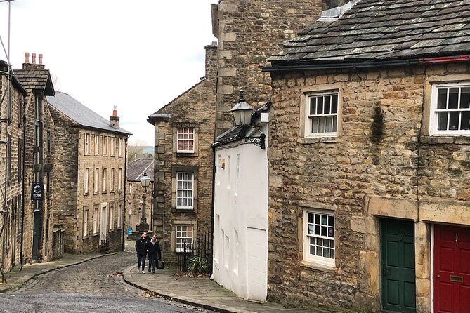 Walking tour of Lancaster - Execution Slavery Industry - Exploring Lancaster’s Darker Corners: A Walking Tour of the Execution and Slave Industry