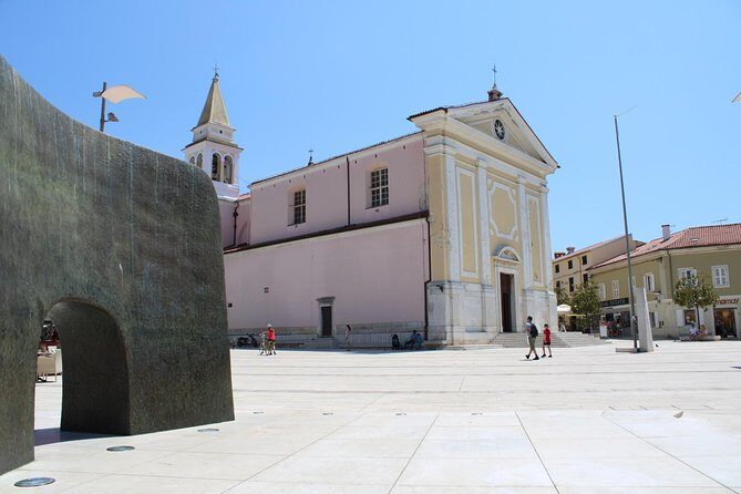 Walking Tour of Pore - Exploring Porec in Detail