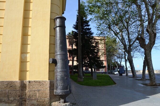 Walking Tour through Cádiz: Stories from the hand of a local guide - FAQ