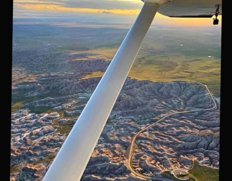 Wall SD: Small Airplane Tour To See Badlands National Park - Key Points