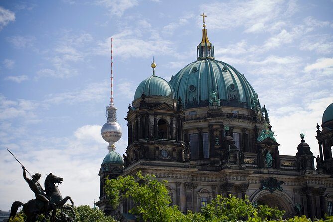 Warnemuende Shore Excursion: Private Sachsenhausen Memorial and Berlin Tour - The Bottom Line