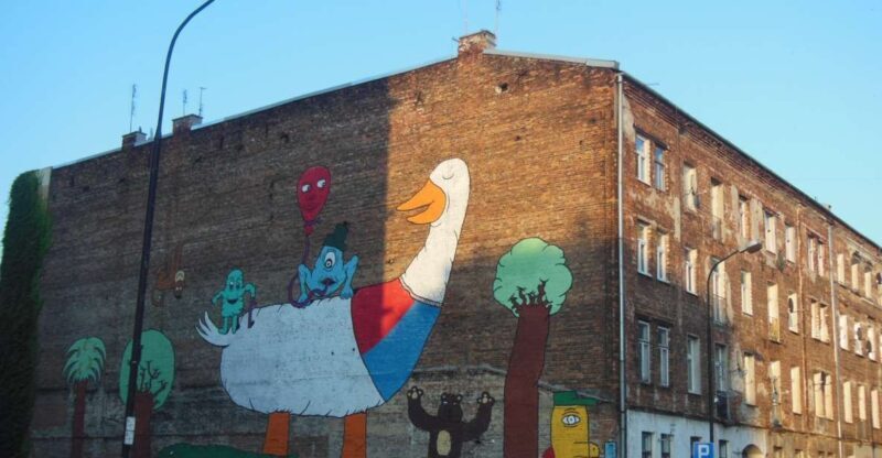 Warsaw: 2-Hour Praga Walking Tour - Key Points