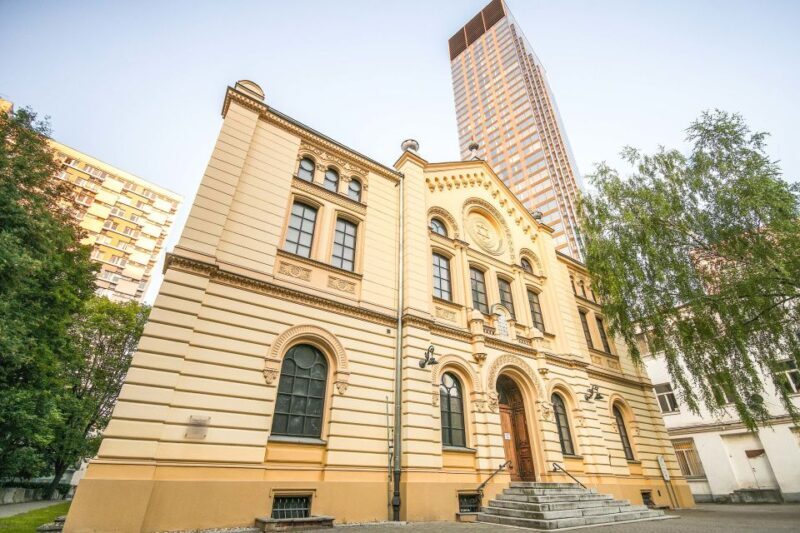 Warsaw: 2-Hour Tour of Daily Life in the Ghetto Warsaw - Overview of the Tour Experience