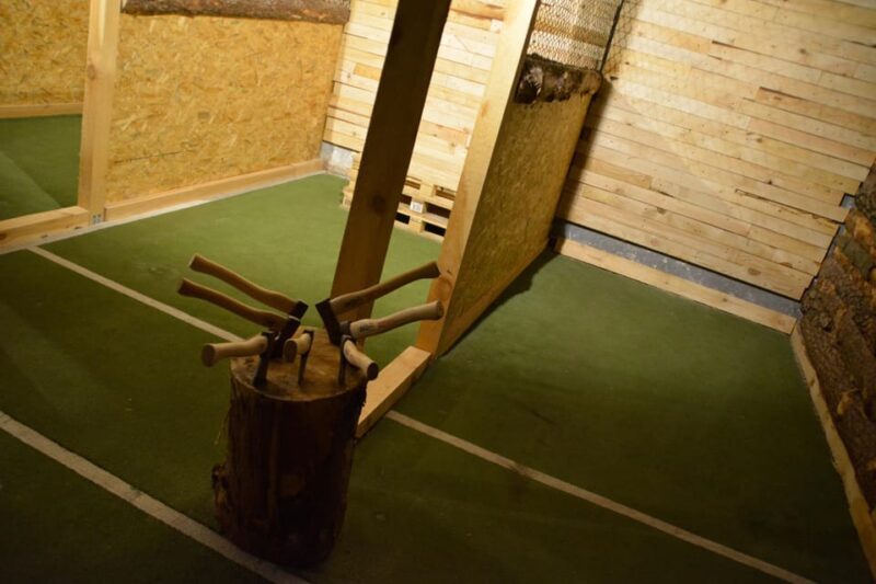 Warsaw: Axe Throwing Experience - Practical Details and Tips