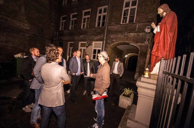 Warsaw: Evening History and Pubs Tour by Retro Minibus - Who Is This Tour Best For?