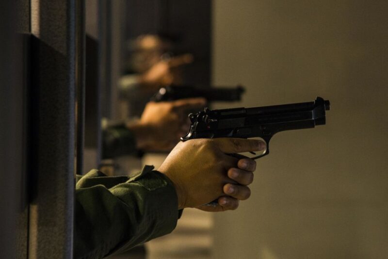 Warsaw: Extreme Shooting Range Experience with Transfers - What Makes This Shooting Experience Stand Out?