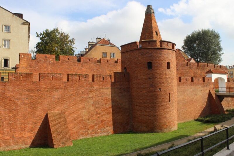Warsaw: Highlights of Old & New Town Private Guided Tour - An In-Depth Look at the Tour Experience