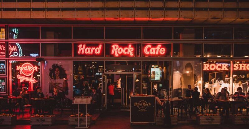 Warsaw: Lunch or dinner at Hard Rock Cafe with Skip-the-Line - Key Points: