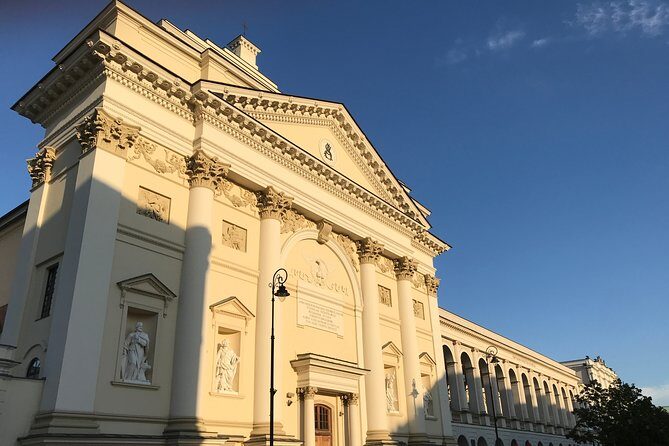 Warsaw Old Town Guided Tour with Antek & Friends | small groups - Highlighted Pros and Cons